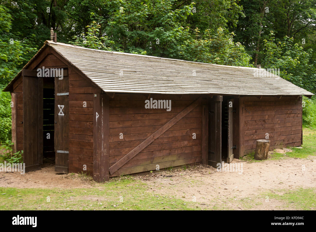 wood cabin in rural location Stock Photo - Alamy