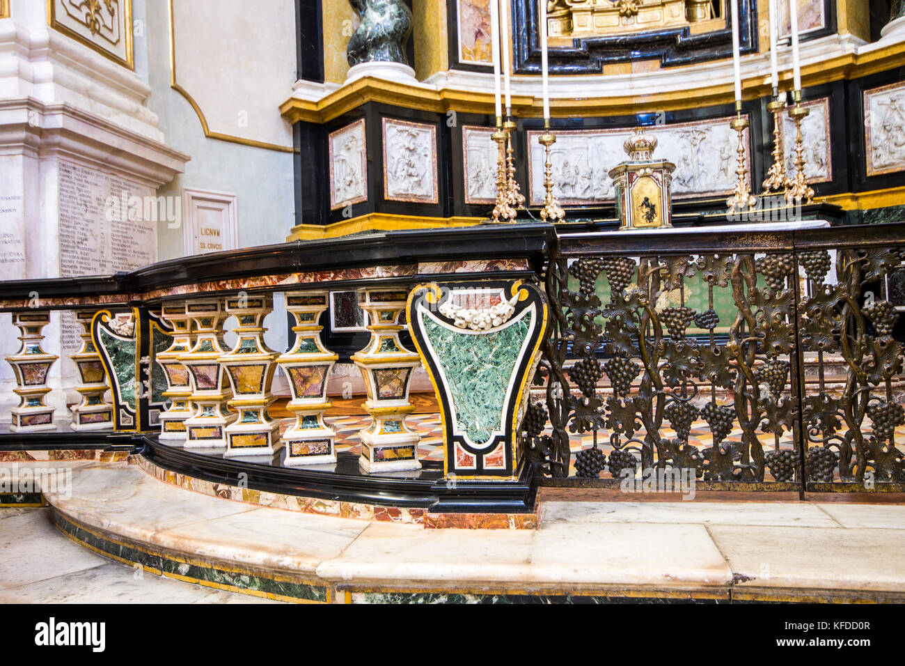 Inside Bergamo Cathedral (Duomo di Bergamo, Cattedrale di Sant ...