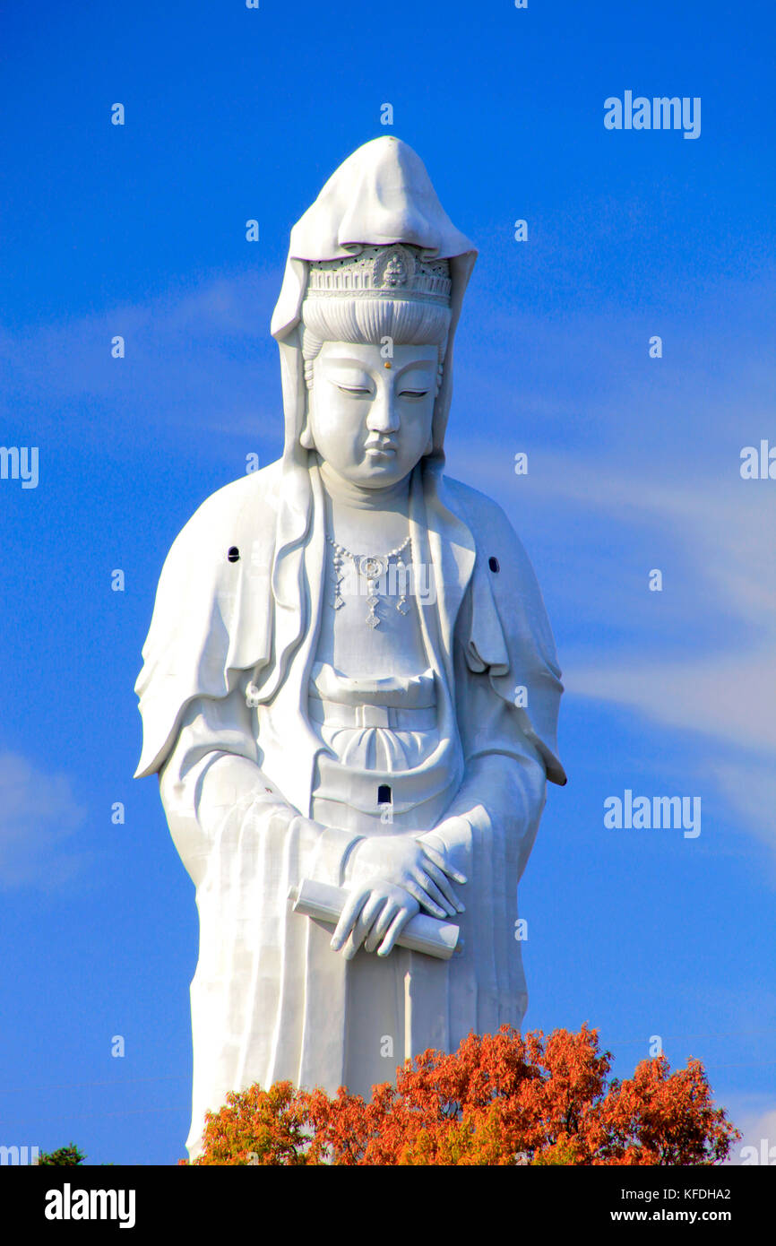 Dai kannon hi-res stock photography and images - Alamy