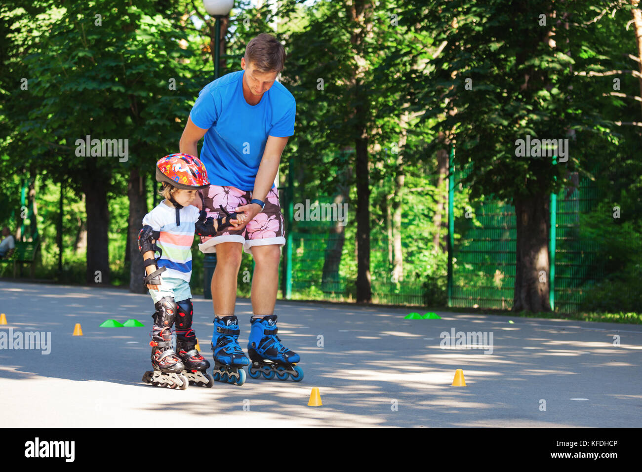 Roller skate family hi-res stock photography and images - Alamy