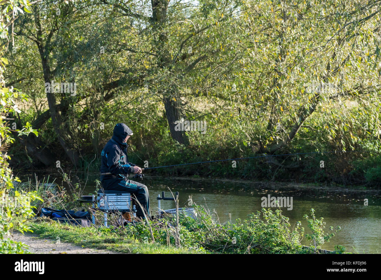Sitting angler hi-res stock photography and images - Alamy