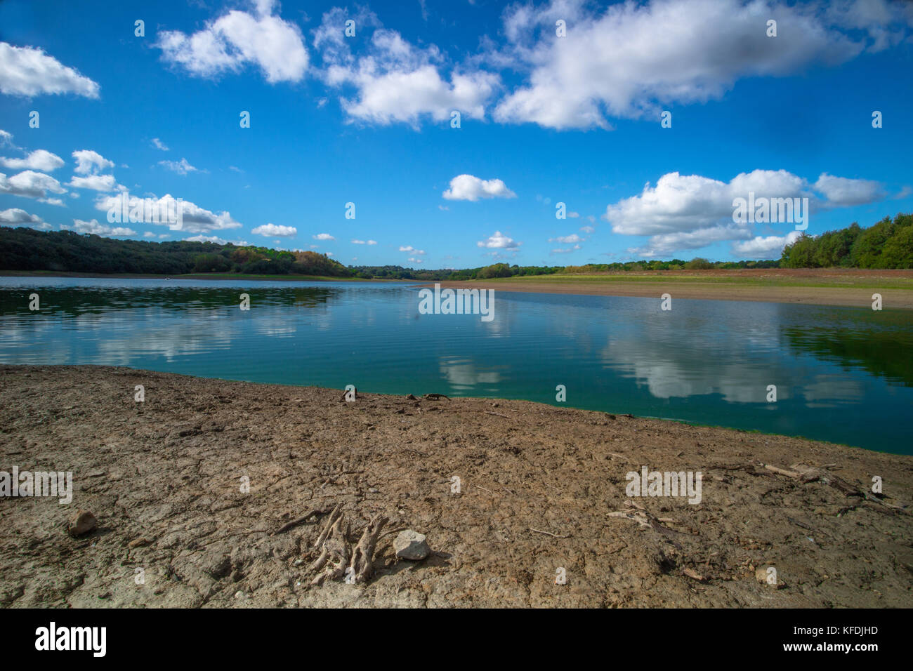Bewl Water Low water level drought in late summer 2017 with sinking mud ...