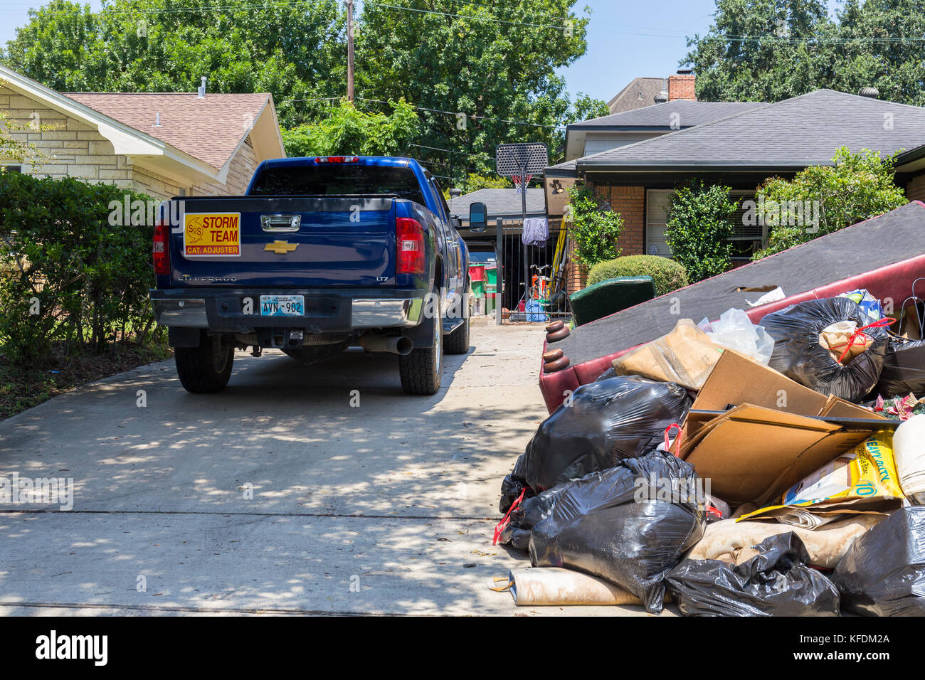 Cleanup begins in Houston after hurricane Harvey and heavy floods ...