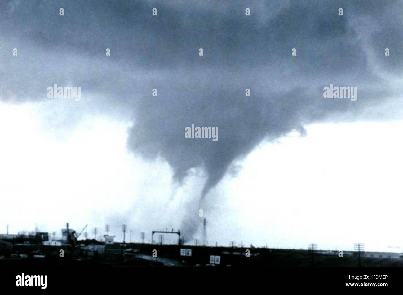 Multiple Vortex Tornado High Resolution Stock Photography and Images ...