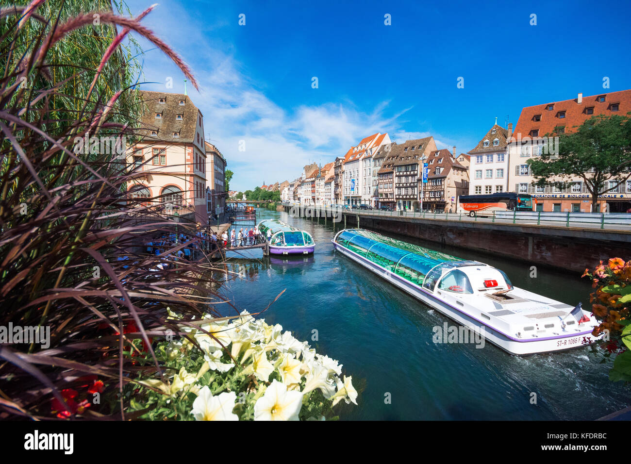 Alsace traditional architecture hi-res stock photography and images - Alamy