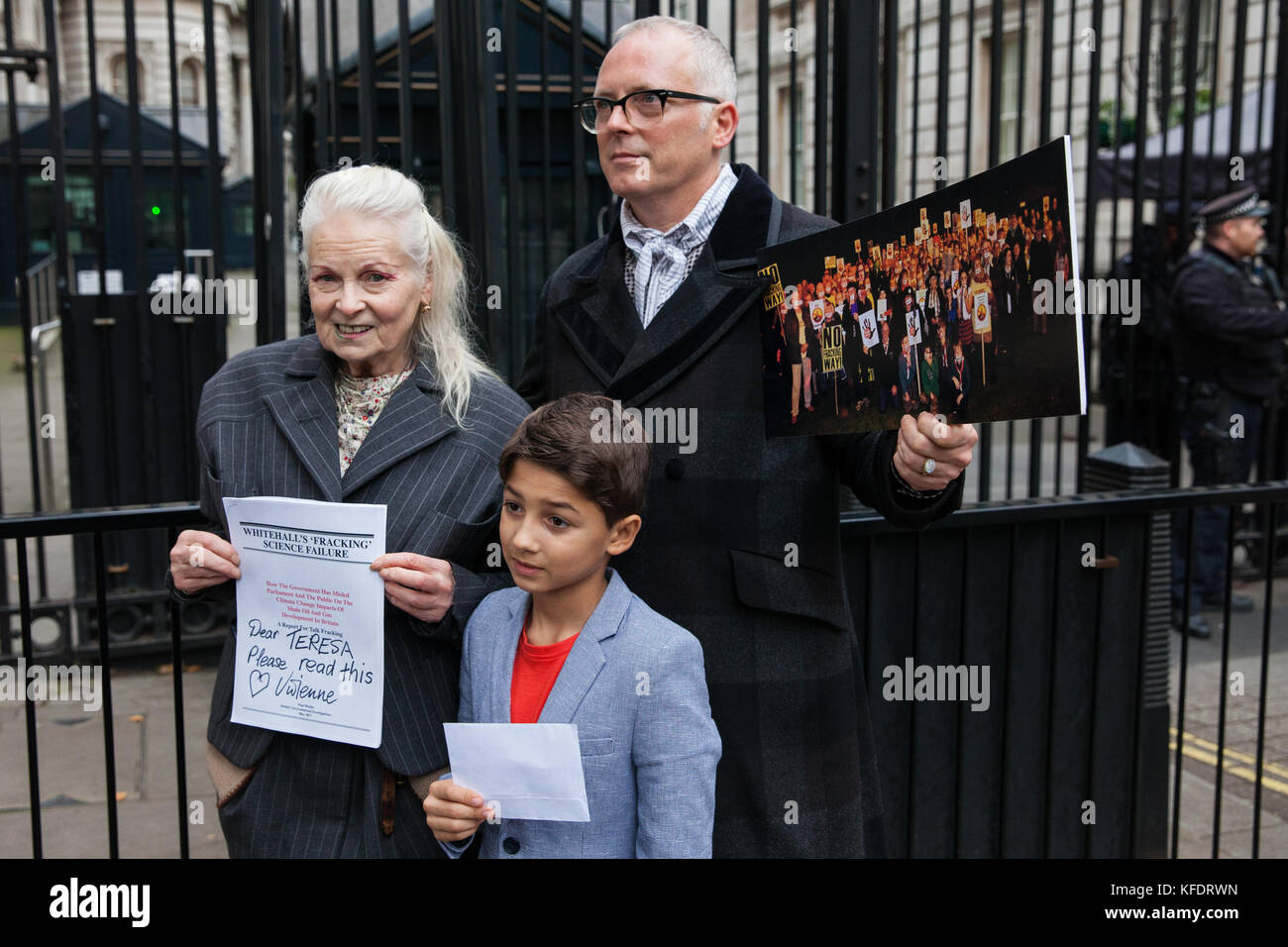 Oliver Simpson High Resolution Stock Photography and Images - Alamy