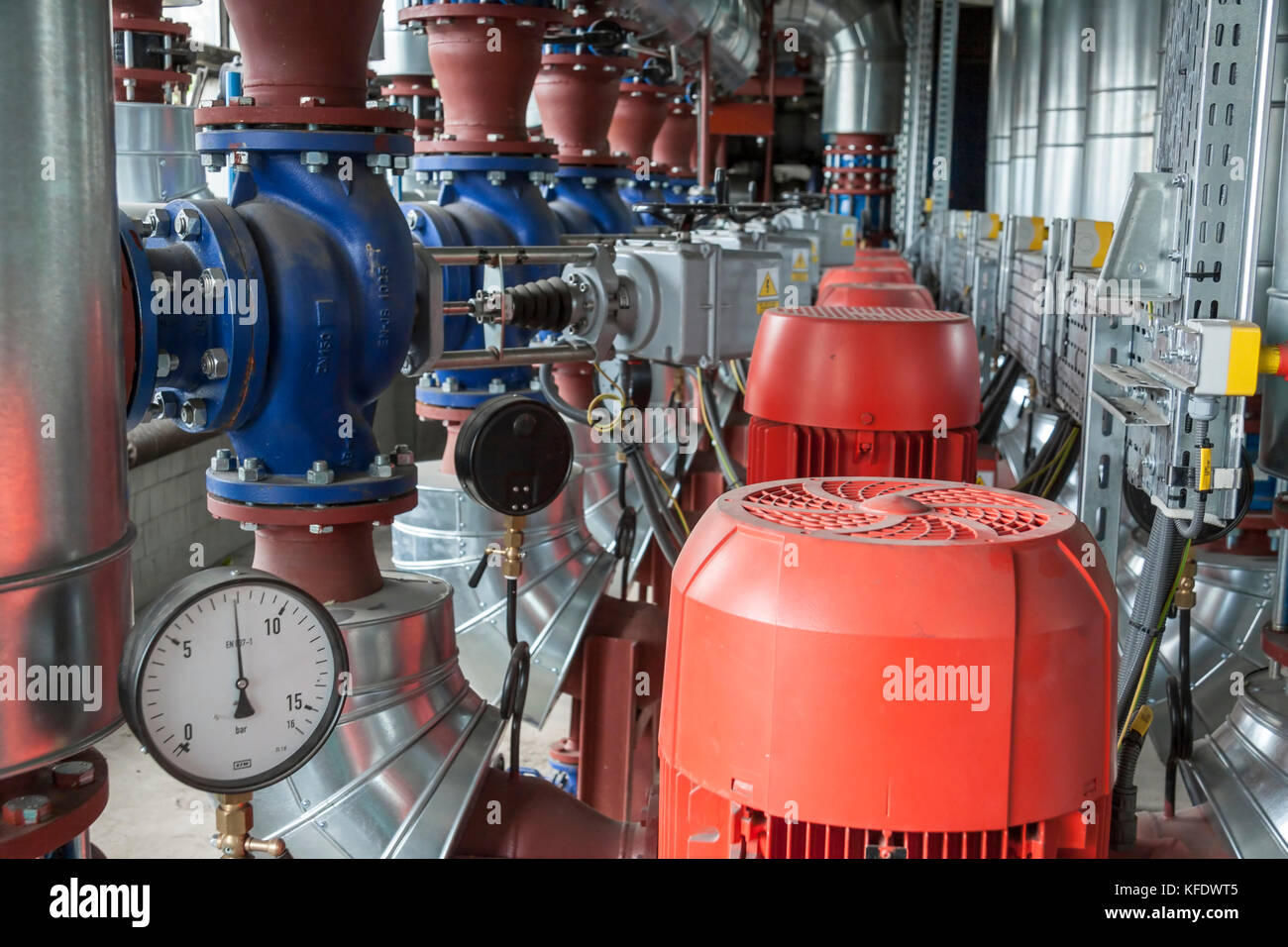 Pipeline installation in power station Stock Photo - Alamy