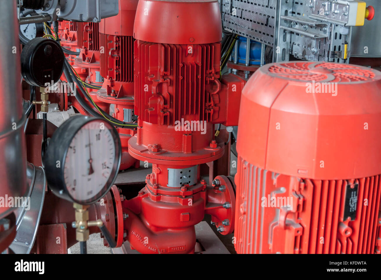 Pipeline installation in power station Stock Photo - Alamy