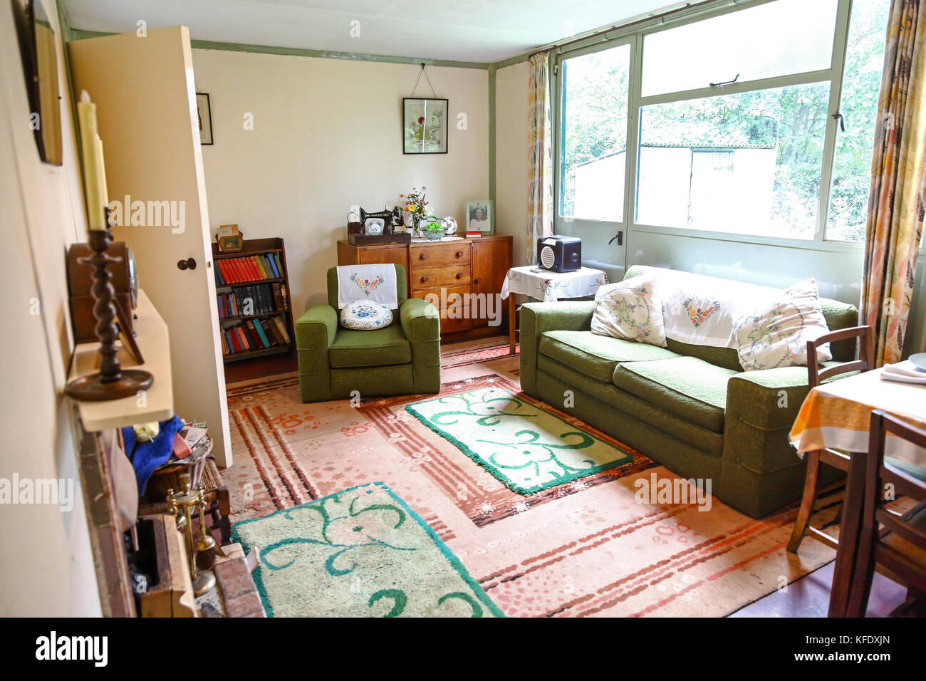 Prefab house 1950's High Resolution Stock Photography and Images - Alamy