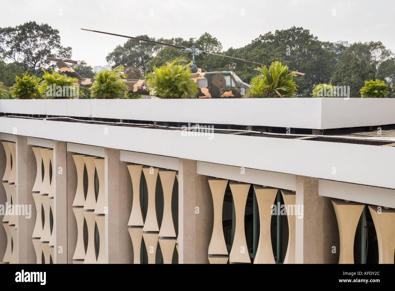 Roof and helicopter of the Reunification Palace (Independence Palace ...