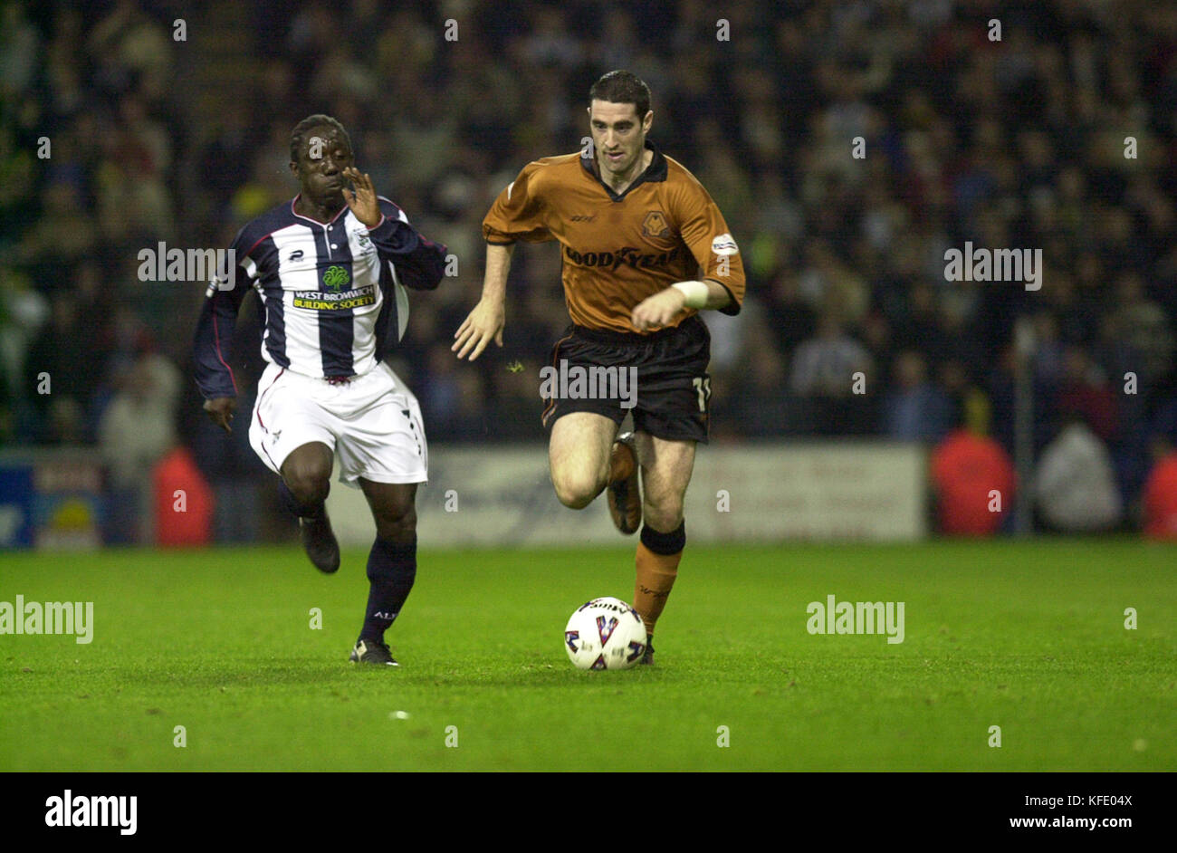 Footballer mark kennedy hi-res stock photography and images - Alamy