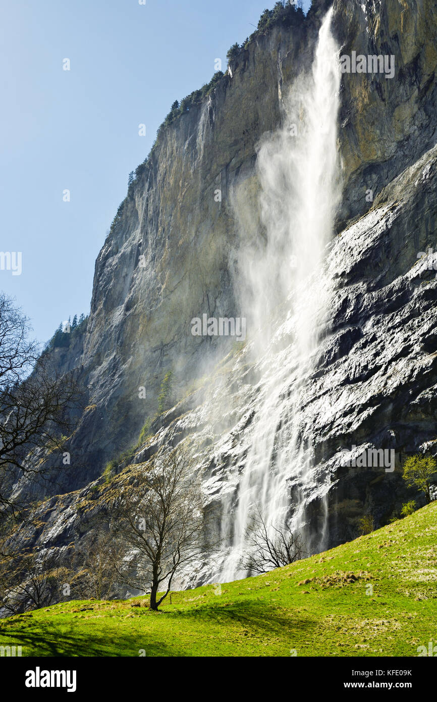 Staubbach waterfalls in Lauterbrunnen, Switzerland Stock Photo - Alamy