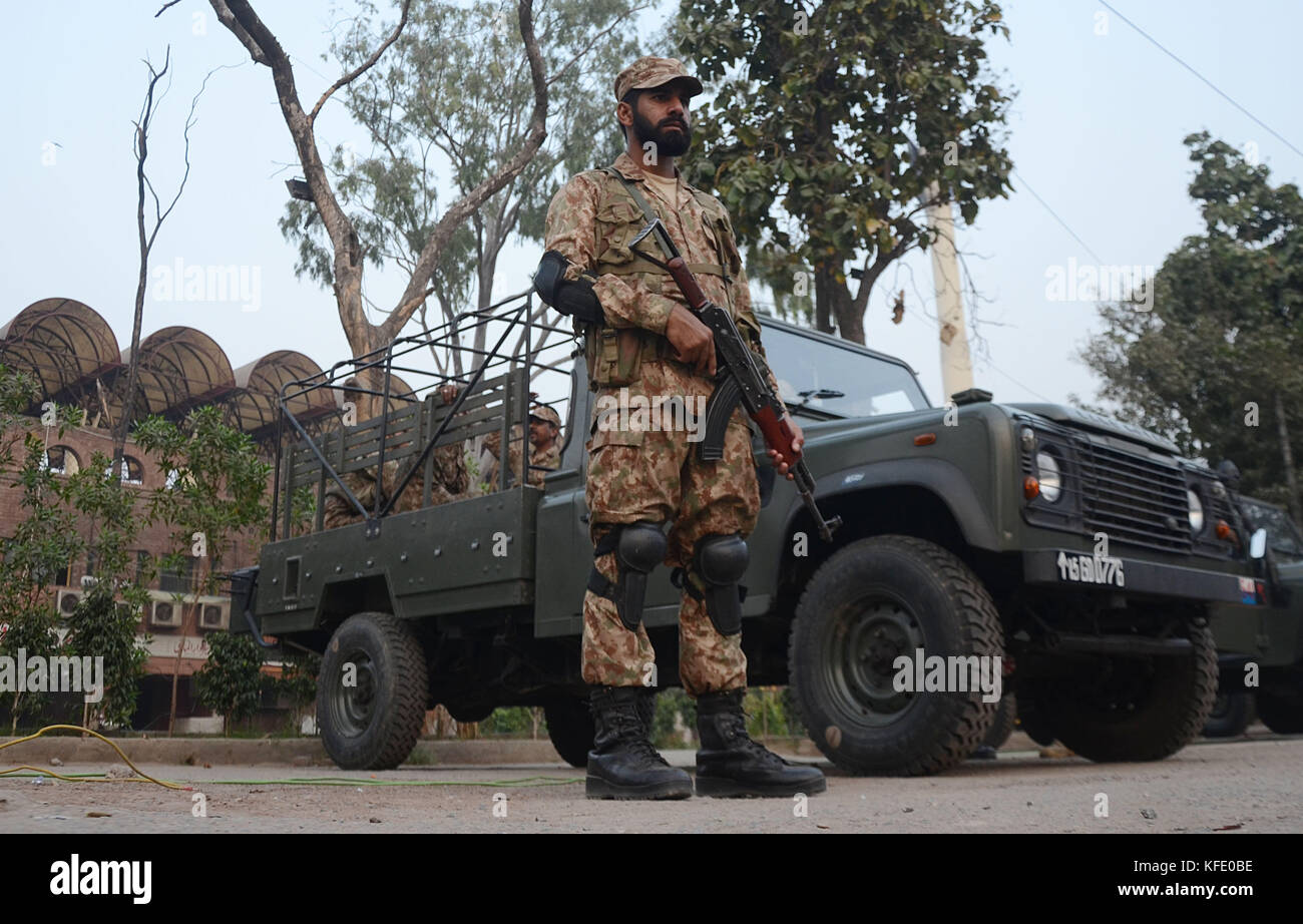 Pakistani army, ranger soldiers and dolphin force standing alert ...