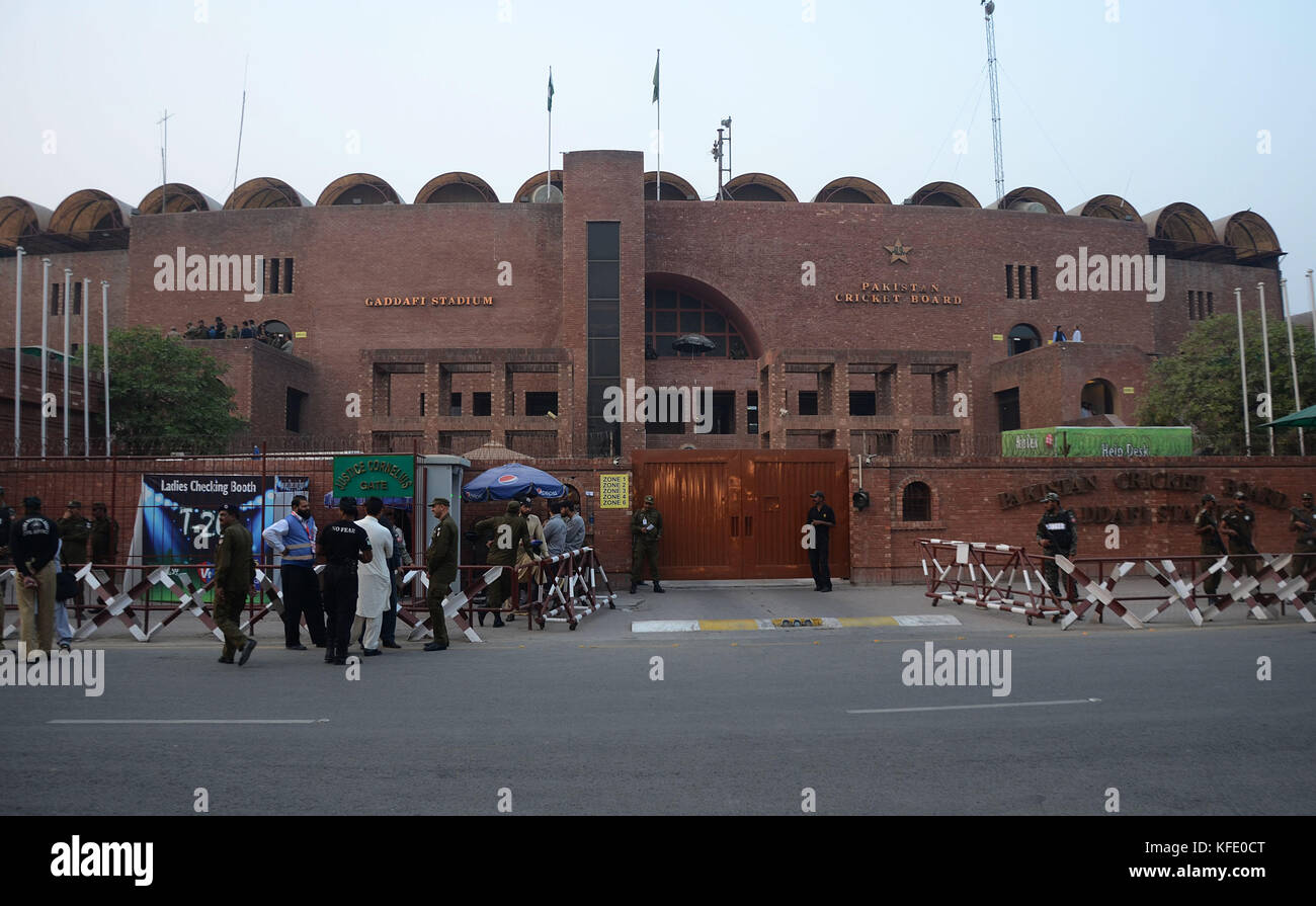 Pakistani army, ranger soldiers and dolphin force standing alert ...