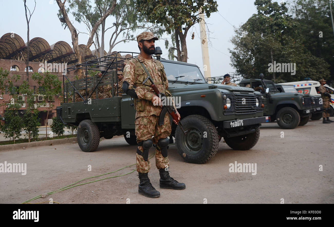 Pakistani army, ranger soldiers and dolphin force standing alert ...