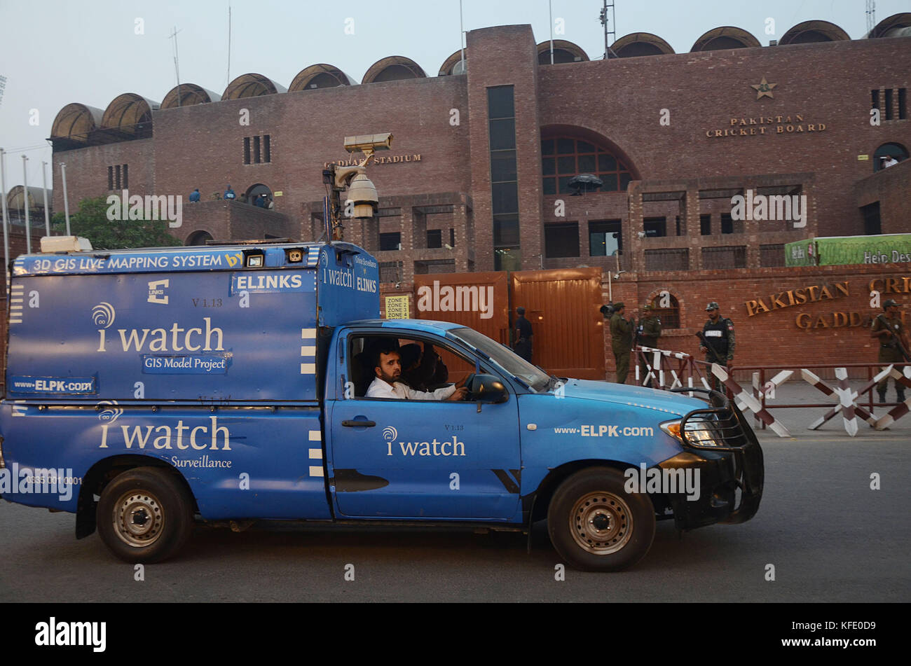 Pakistani army, ranger soldiers and dolphin force standing alert ...