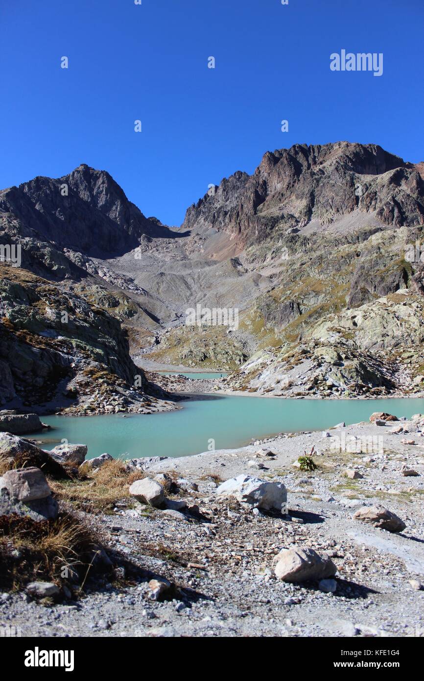 Mountain lake Le lac Blanc Chamonix Stock Photo - Alamy