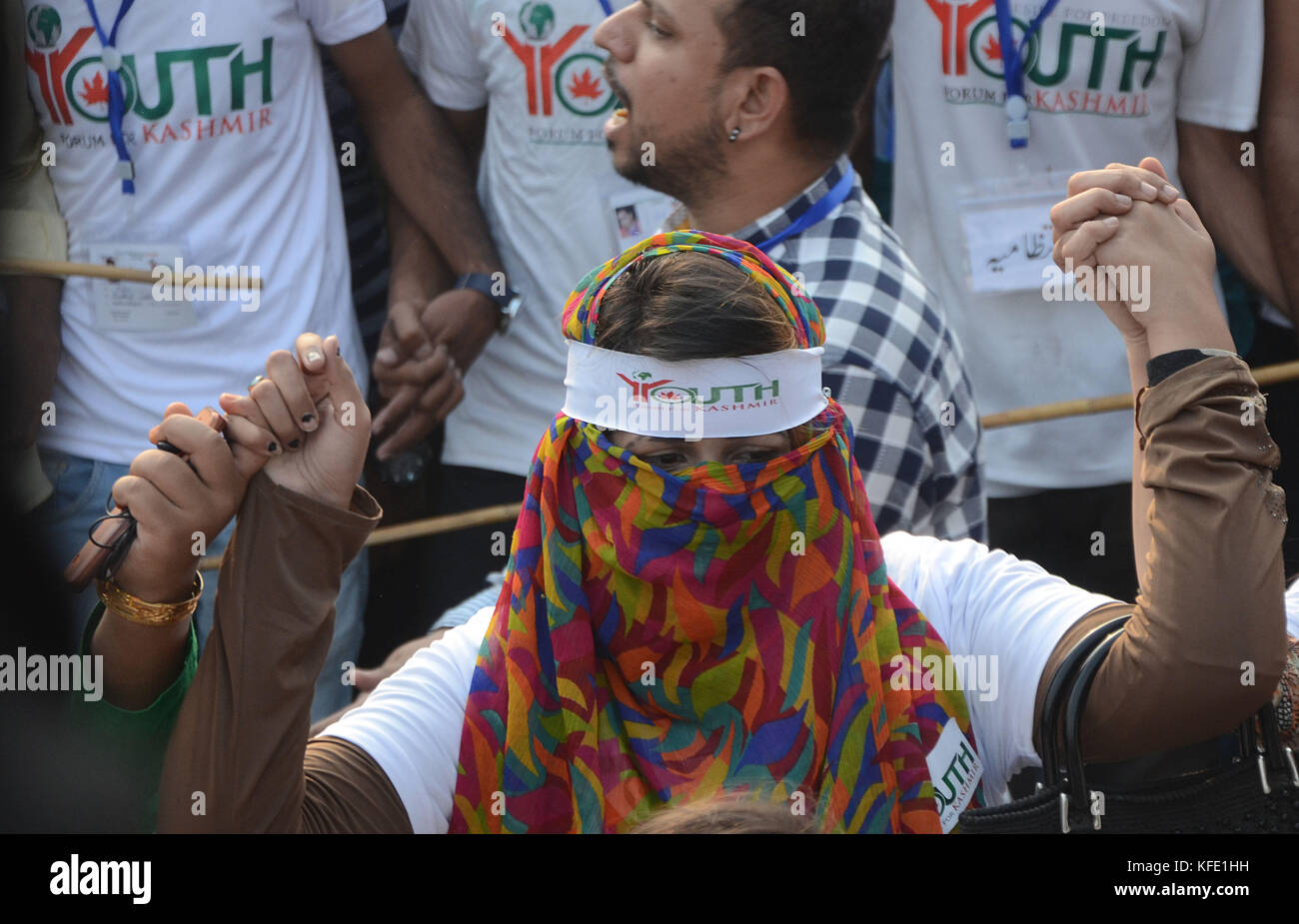 Lahore, Pakistan. 28th Oct, 2017. Pakistani students from different ...