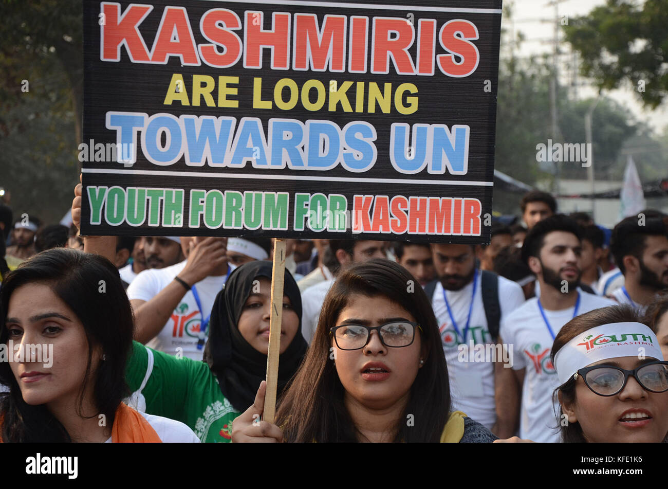 Lahore, Pakistan. 28th Oct, 2017. Pakistani students from different ...