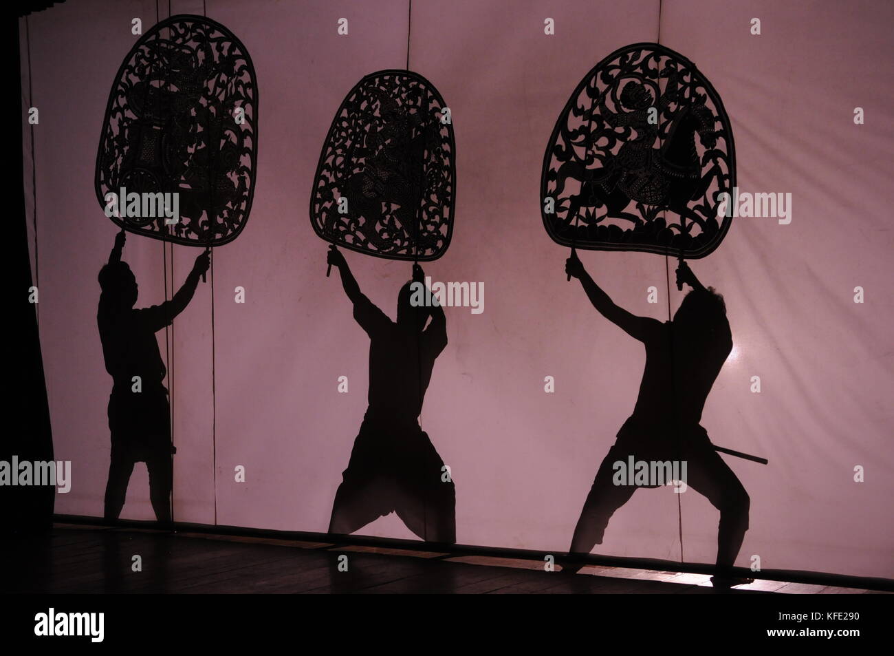 Shadow puppets cambodia hi-res stock photography and images - Alamy