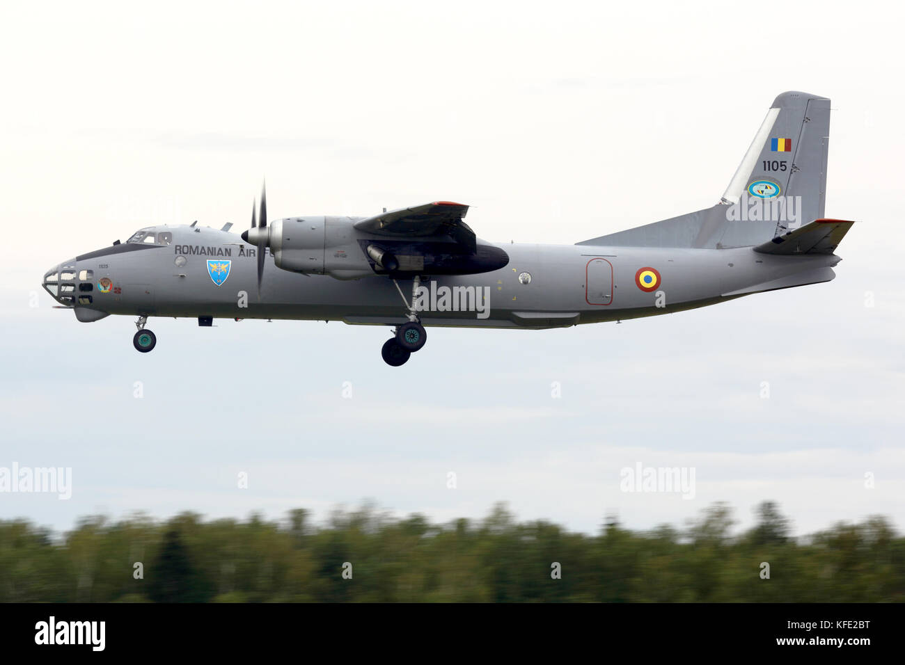 Antonov an 30 hi-res stock photography and images - Alamy
