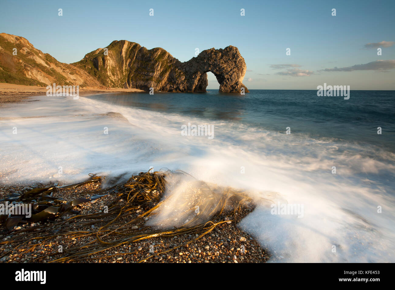 Durdle rock door hi-res stock photography and images - Alamy
