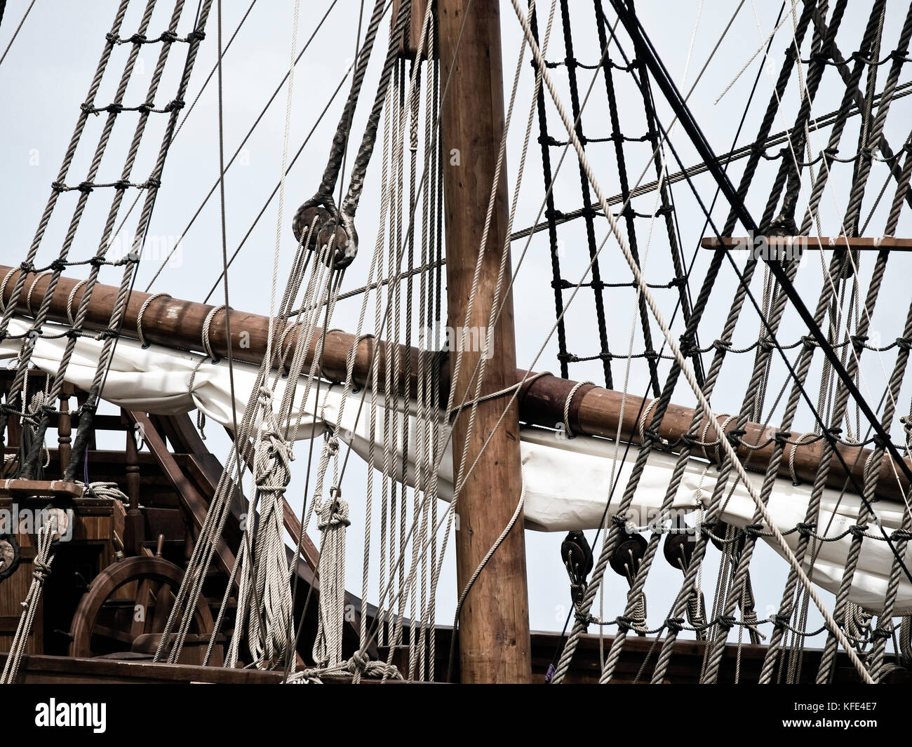 17th Century Spanish Galleon High Resolution Stock Photography and ...