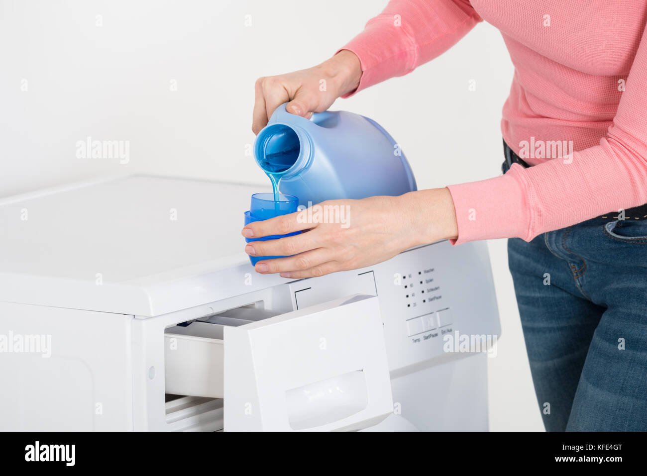Hand pouring machine hi-res stock photography and images - Alamy