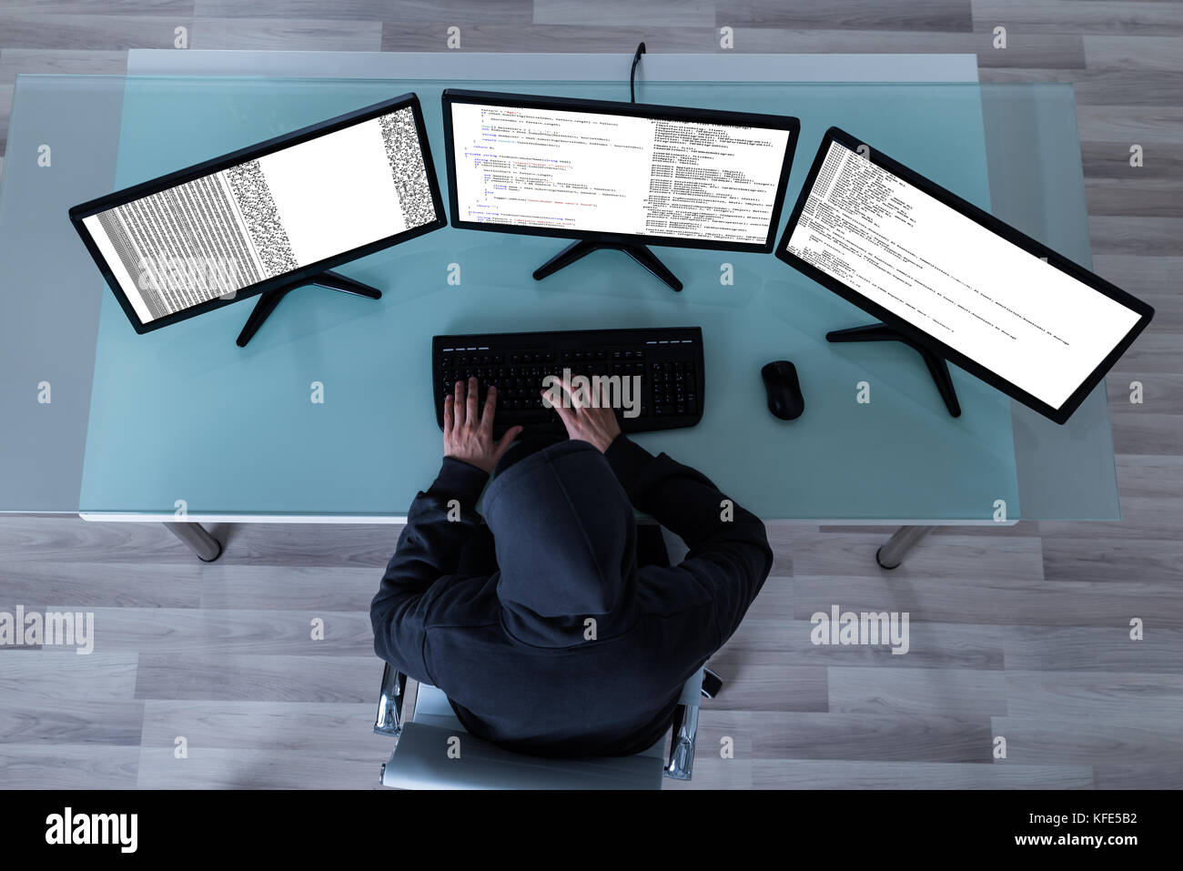 Programmer hacker hi-res stock photography and images - Alamy