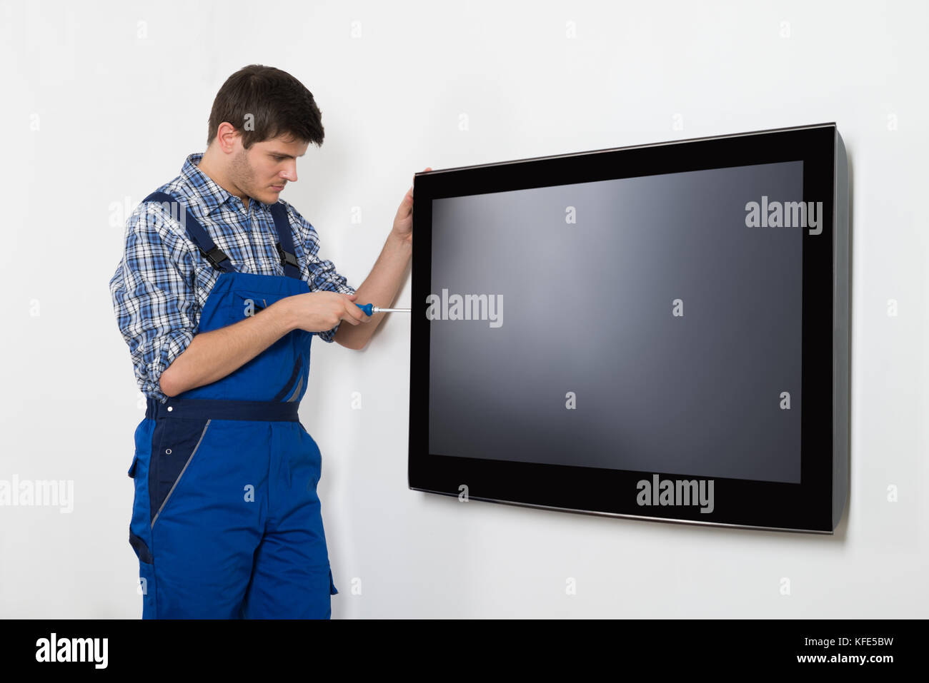 Tv mechanic repairing hi-res stock photography and images - Alamy