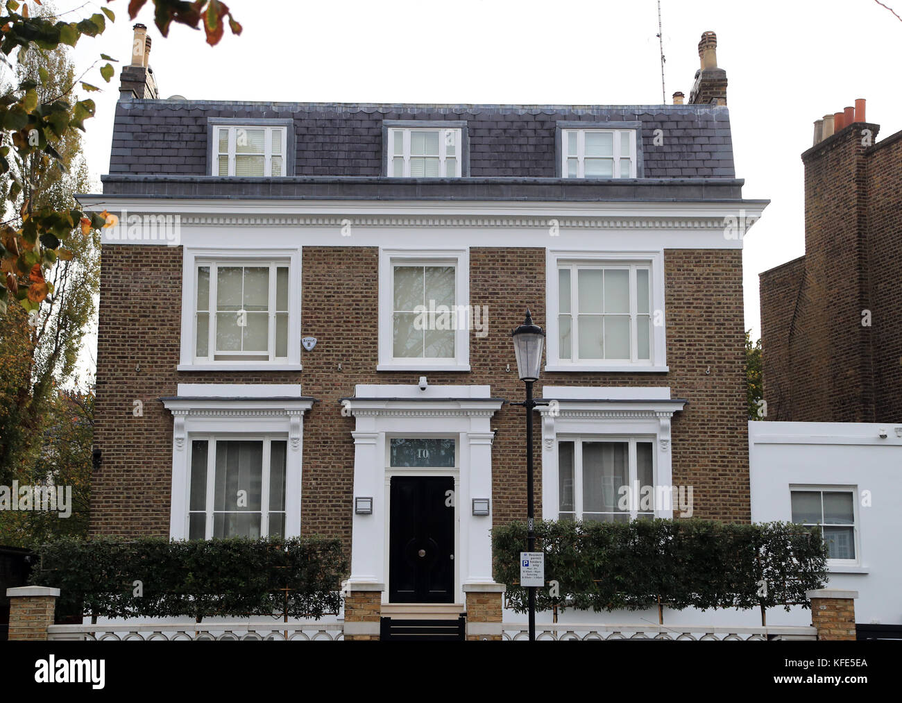 Showbizxfactor hi-res stock photography and images - Alamy