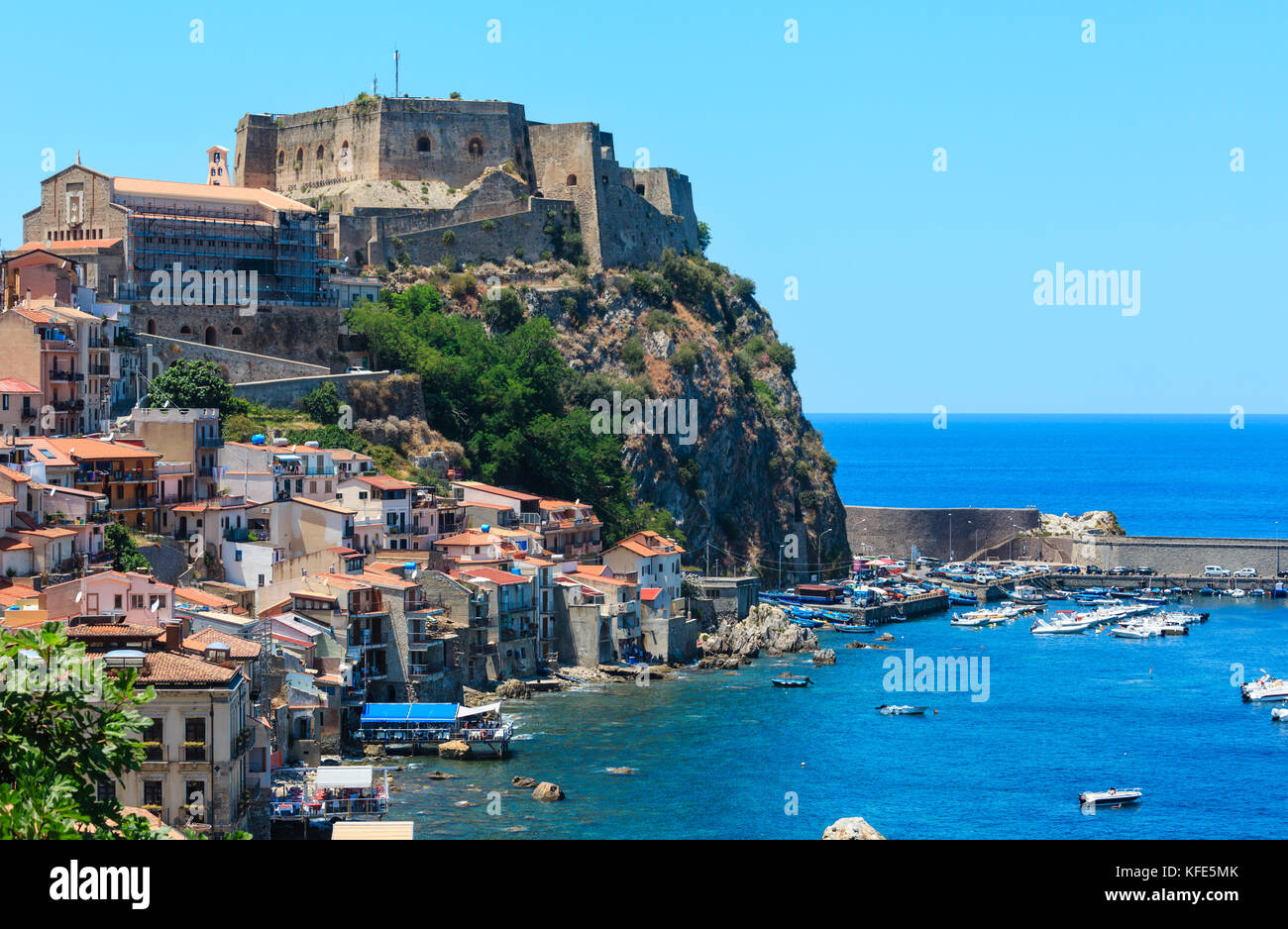 Summer Tyrrhenian Sea coast and beautiful Scilla town view, Calabria ...