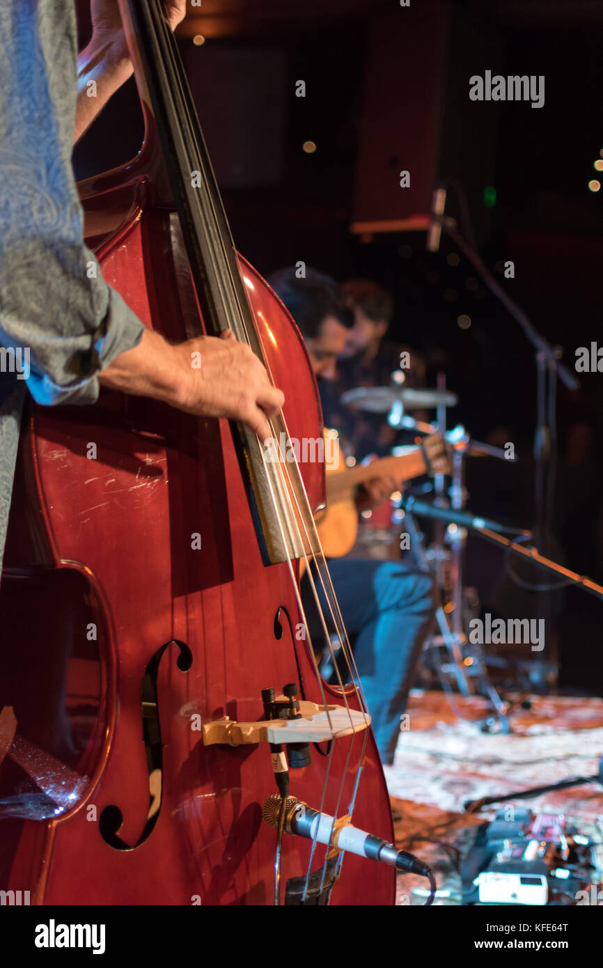 Man playing cello night hi-res stock photography and images - Alamy