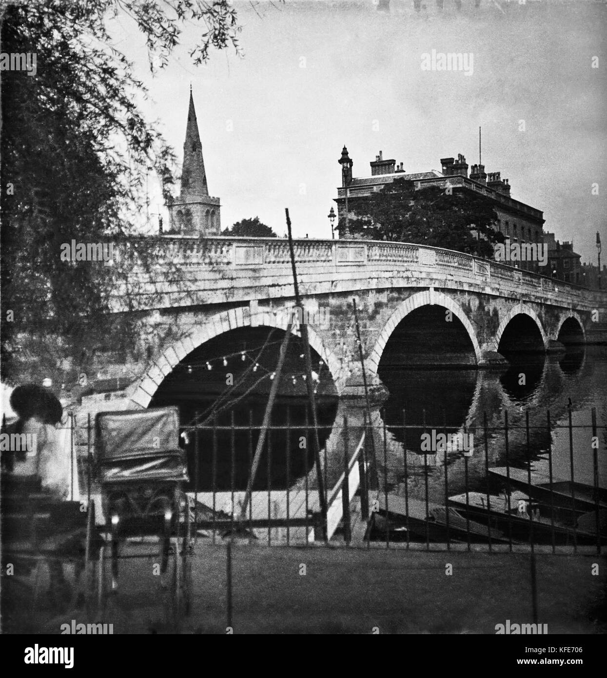 Bedfordshire Bedford, view below bridge 1907 Stock Photo - Alamy