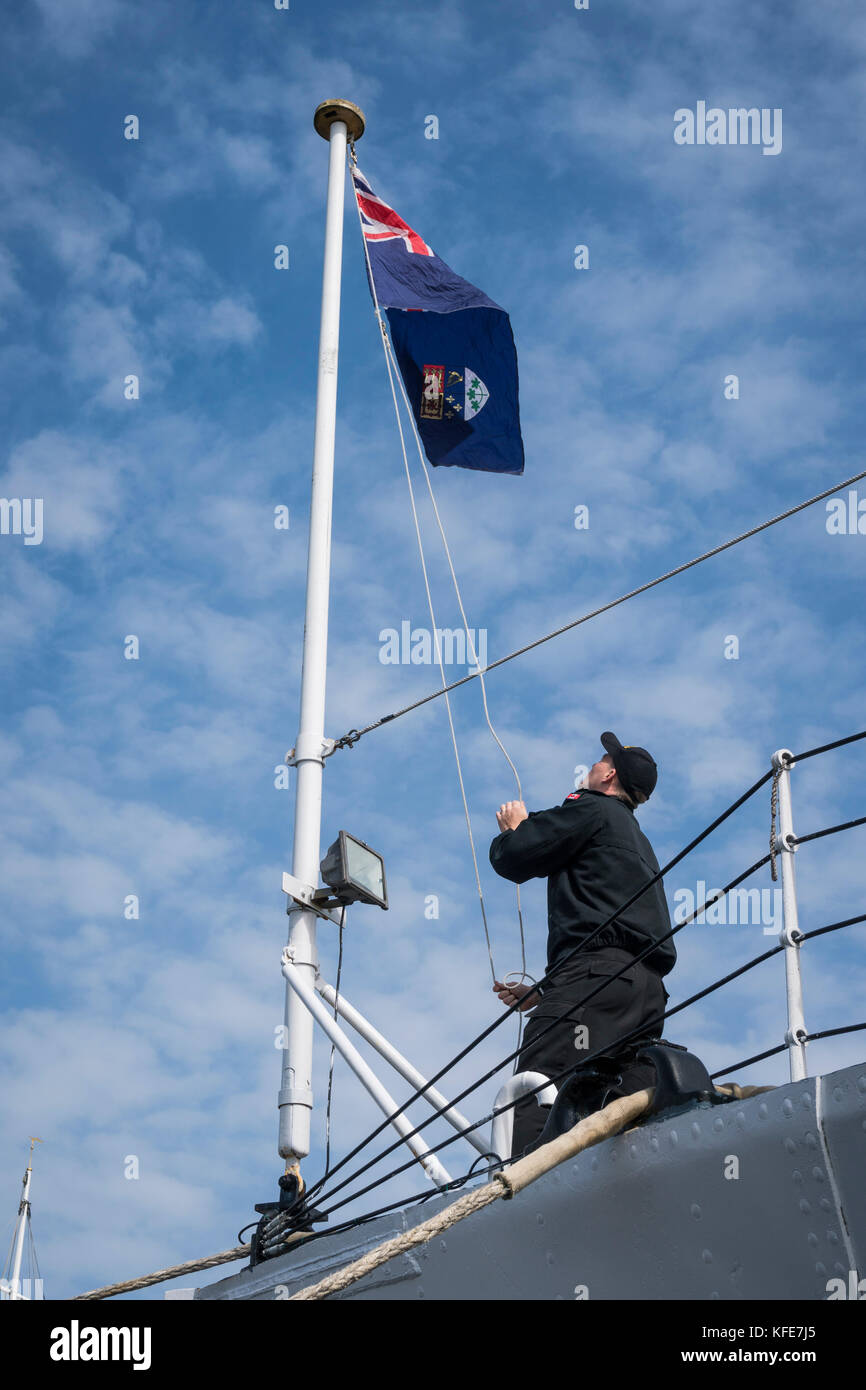 World's last remaining Flower-class corvette HMCS SACKVILLE arrives on ...
