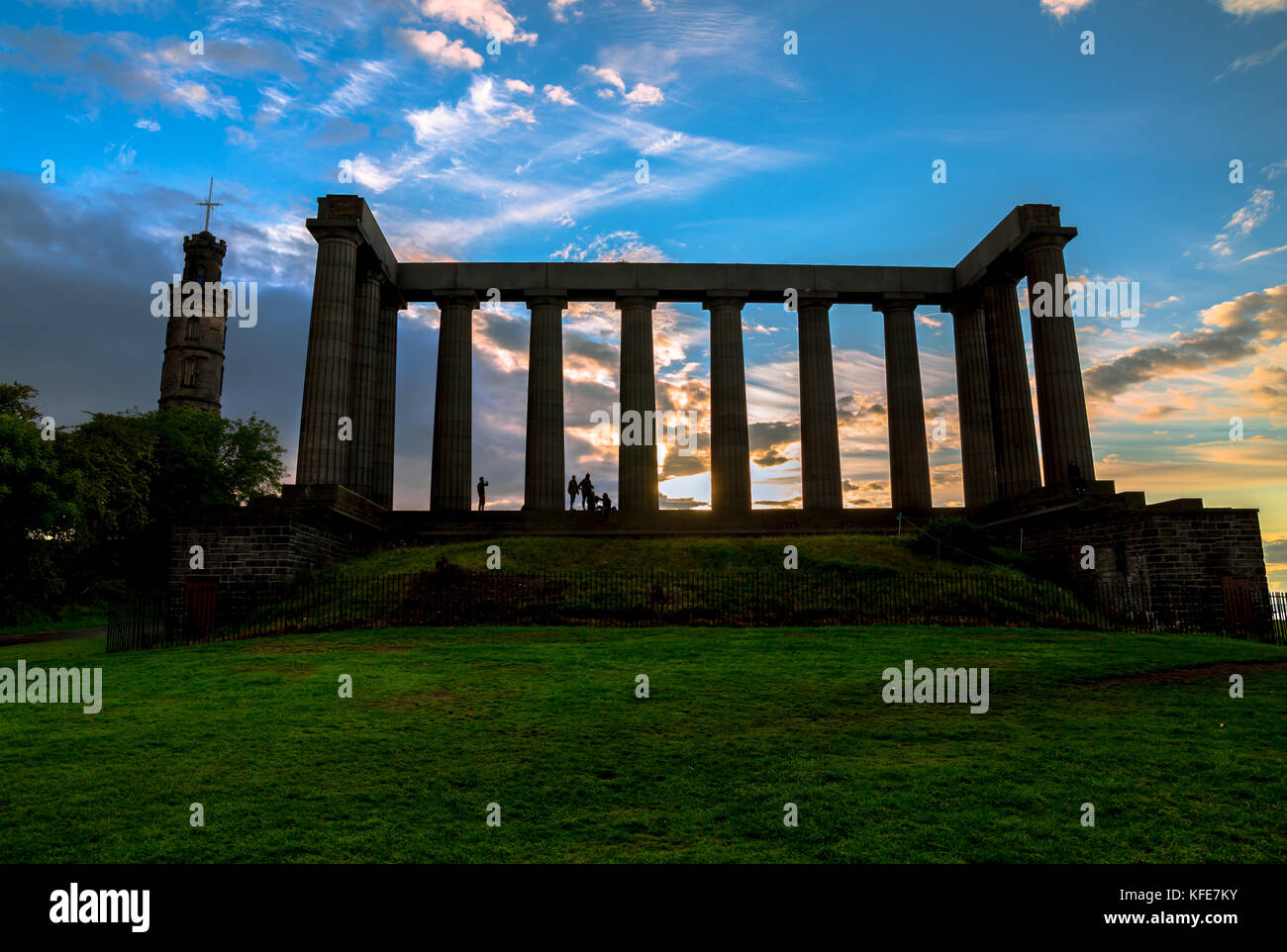 National monument edinburgh hi-res stock photography and images - Alamy