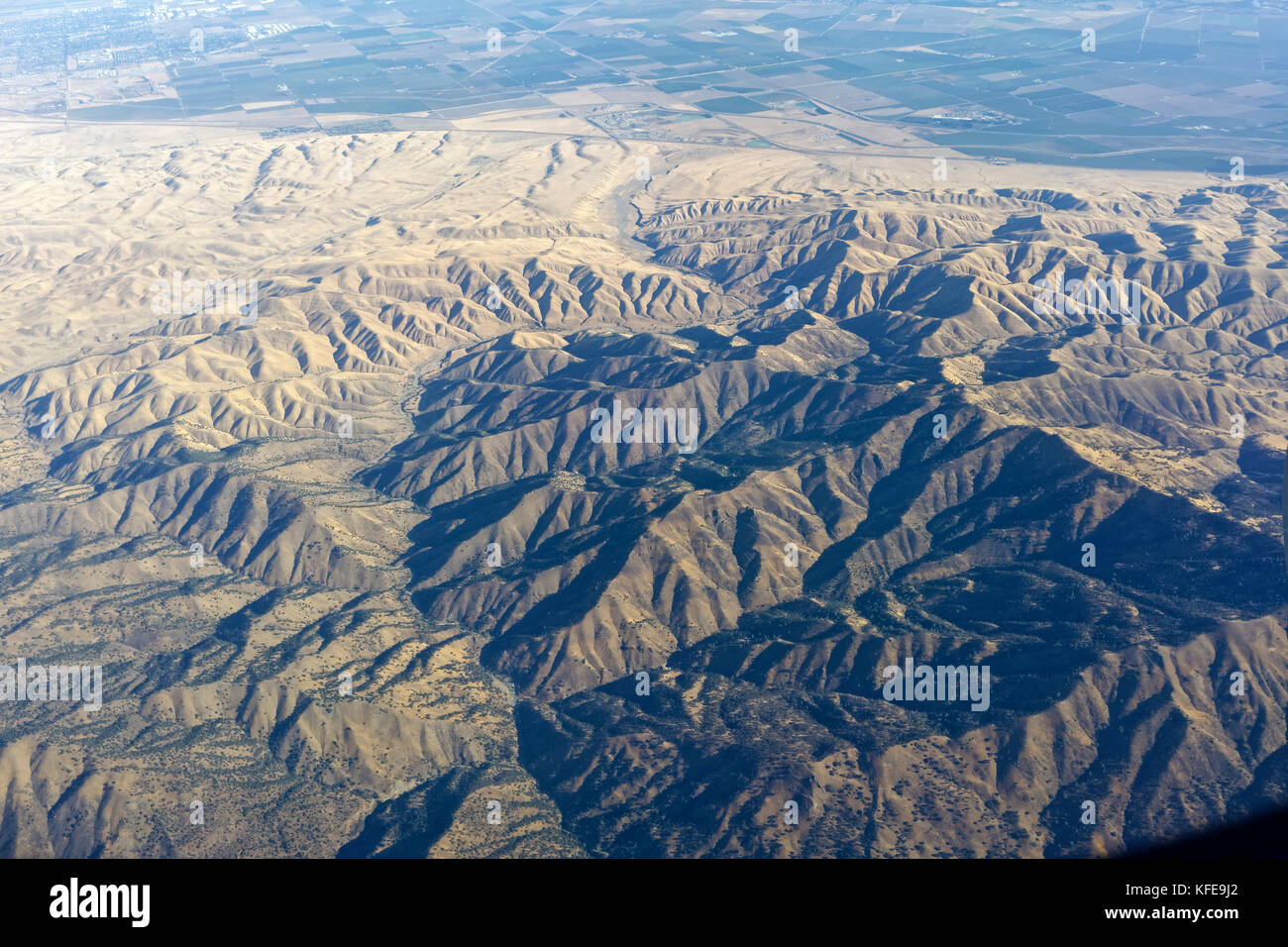 Rugged mountain range hi-res stock photography and images - Alamy