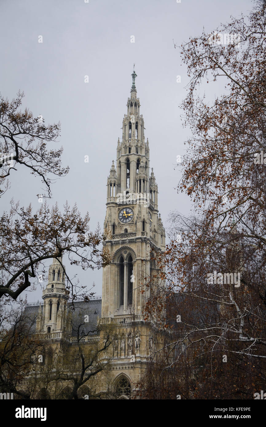 Wiener rathaus hi-res stock photography and images - Alamy
