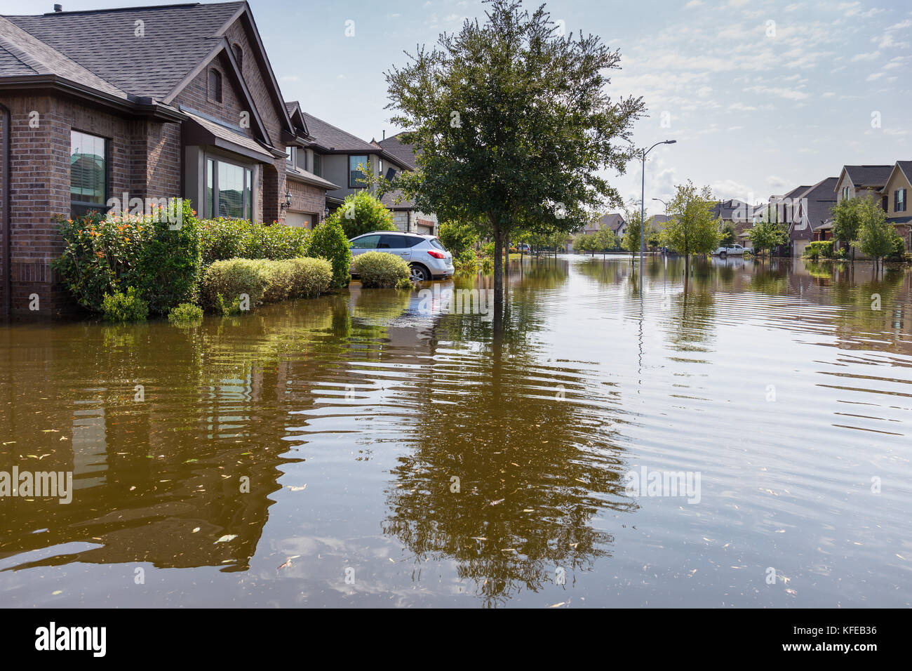 Flooded houses hi-res stock photography and images - Alamy