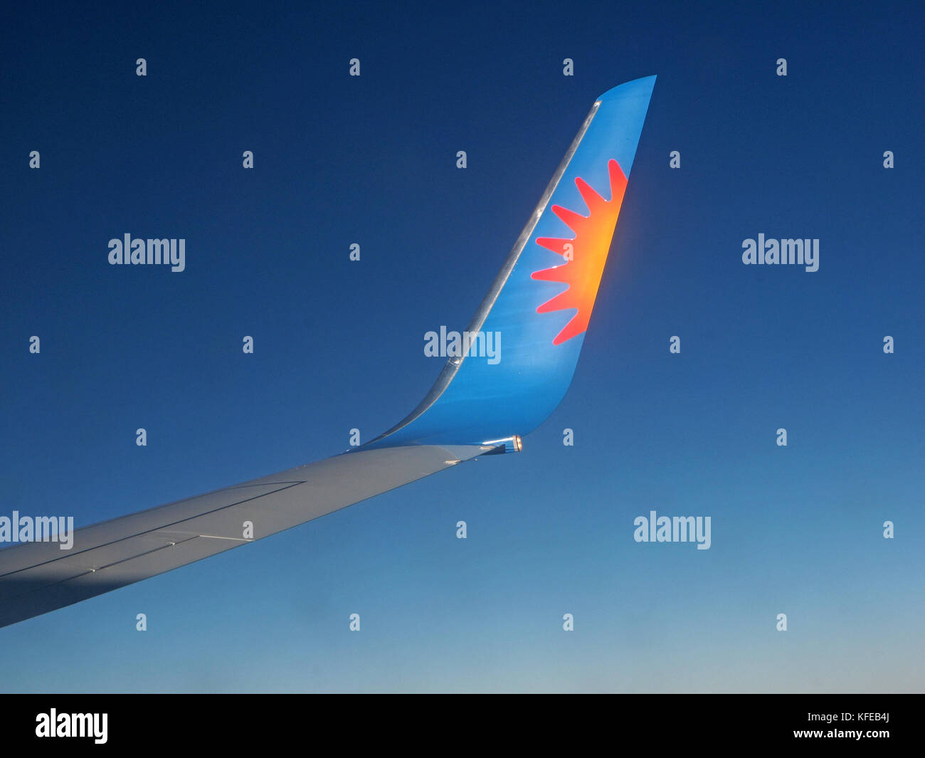 Jet2 aircraft wing hi-res stock photography and images - Alamy