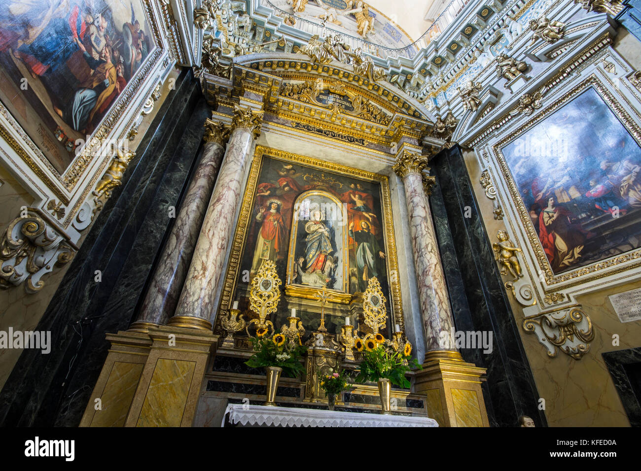 Nice Cathedral (Basilique-Cathedrale Sainte-Marie et Sainte-Reparate ...