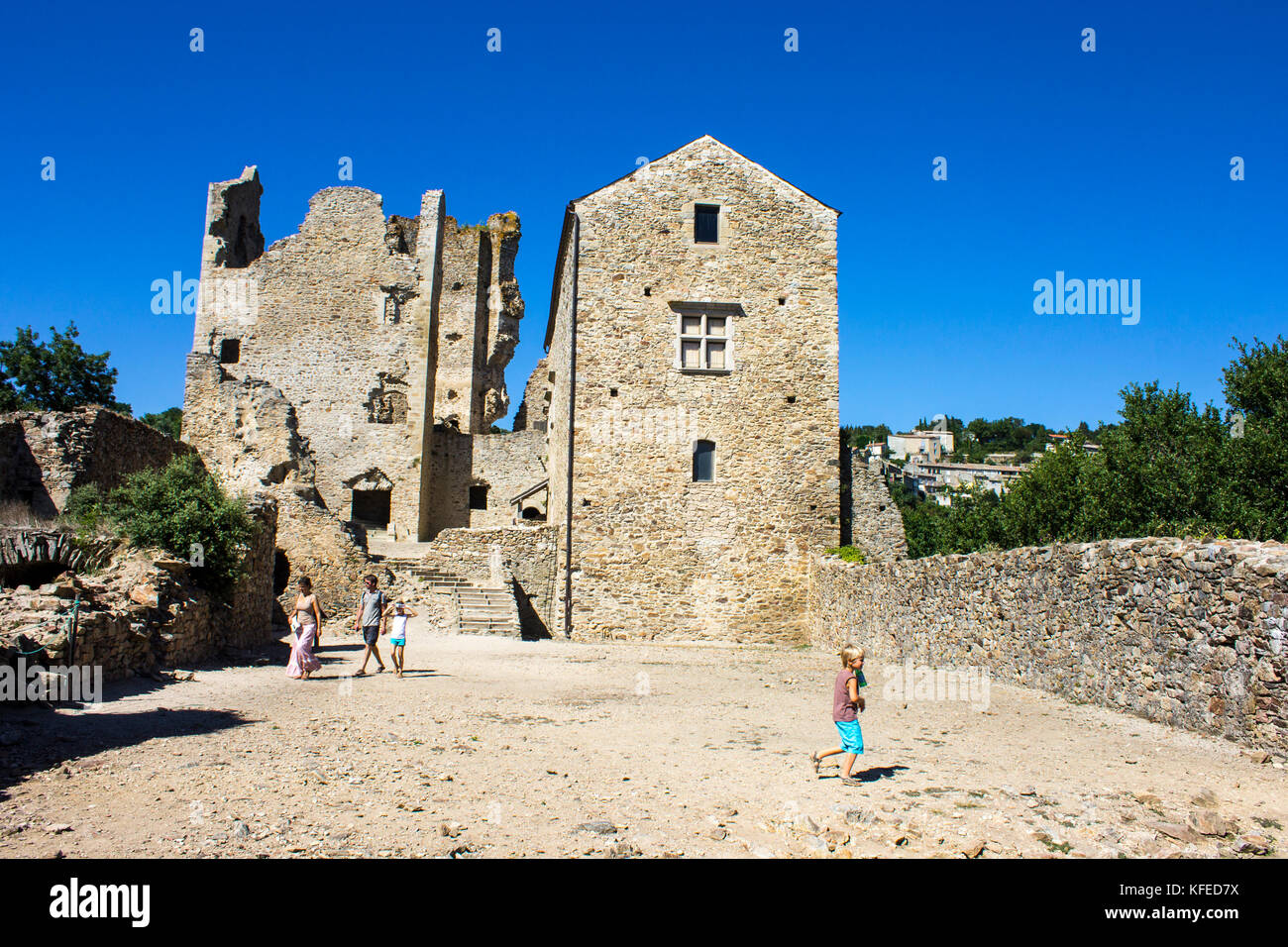 Saissac castle hi-res stock photography and images - Alamy