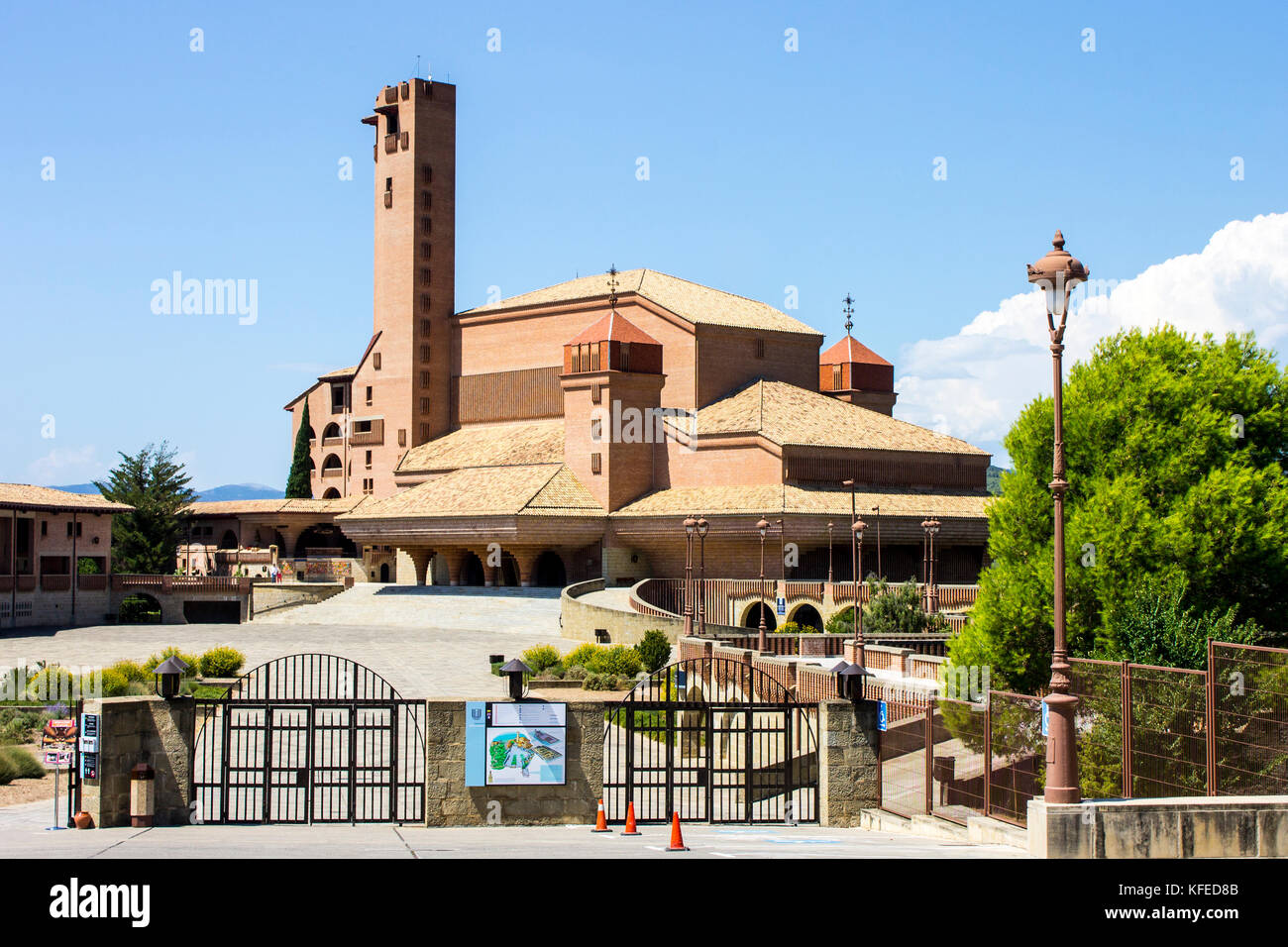 Torreciudad hi-res stock photography and images - Alamy