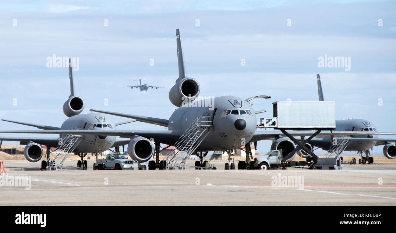 Kc 10 extenders hi-res stock photography and images - Alamy