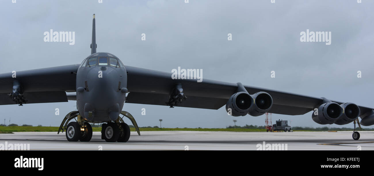 B-52 Stratofortress Taking Off Stock Photo - Alamy