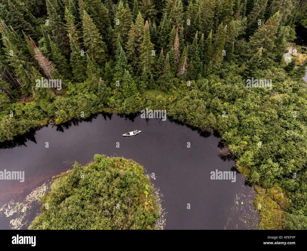 Aerial view canoeing on lake hi-res stock photography and images - Alamy