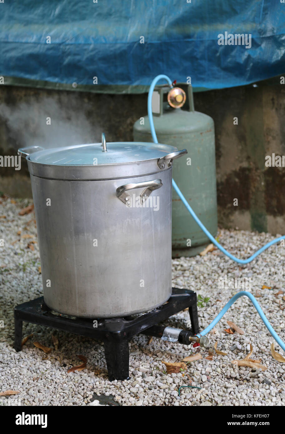 Gas cylinder in kitchen hi-res stock photography and images - Alamy