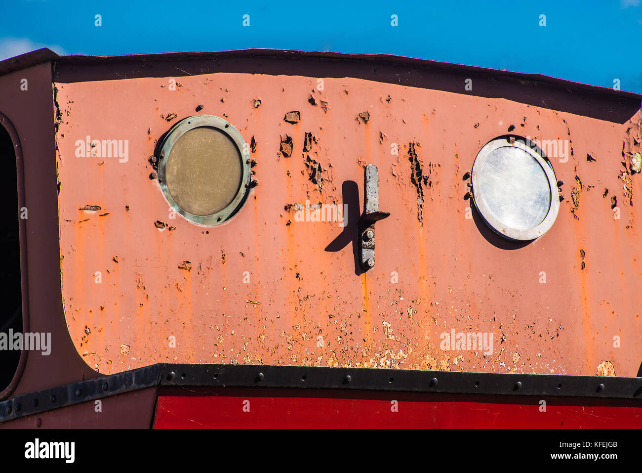 Rusty old train hi-res stock photography and images - Alamy