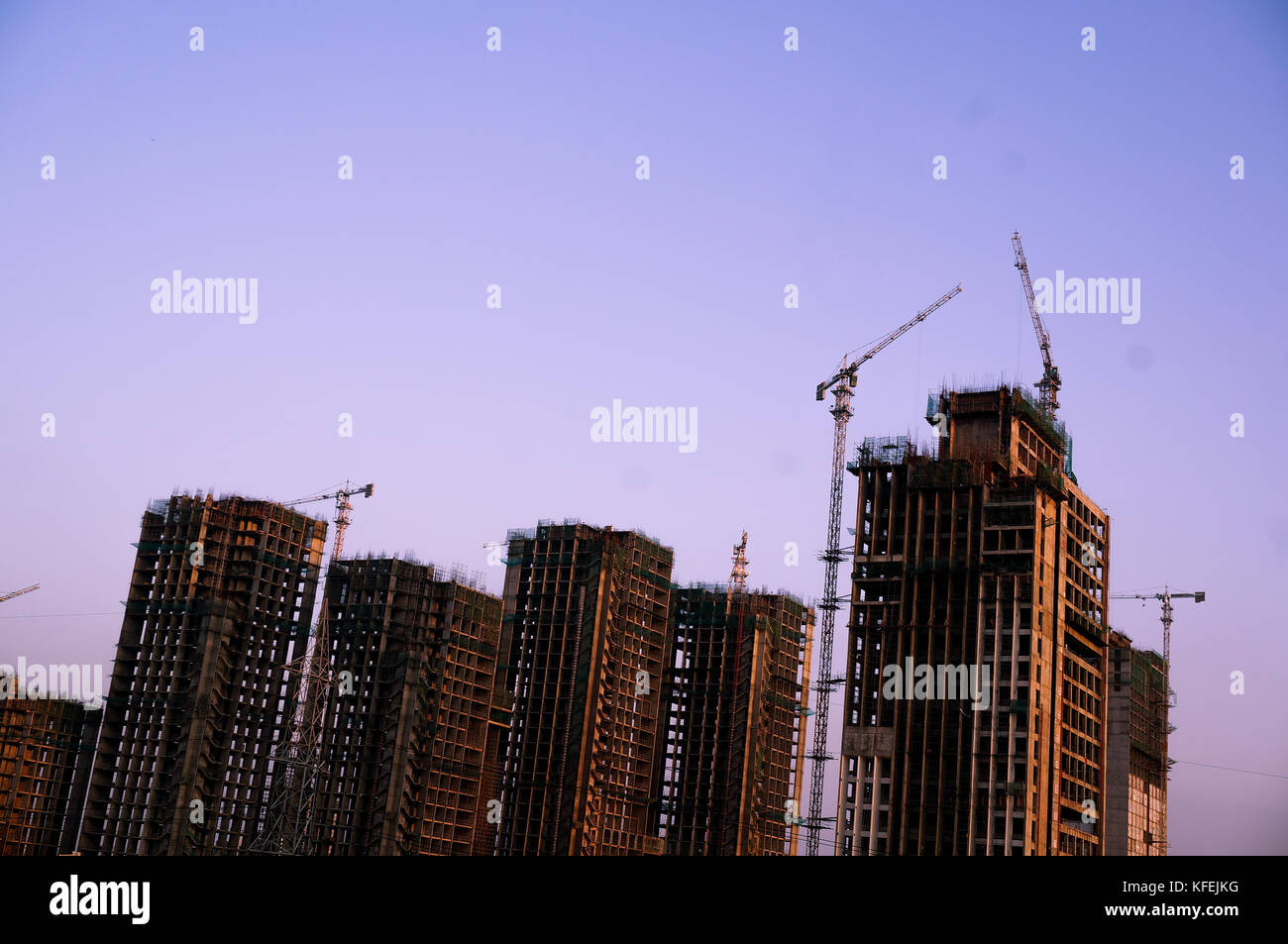 Under construction building in Delhi at Dusk Stock Photo - Alamy
