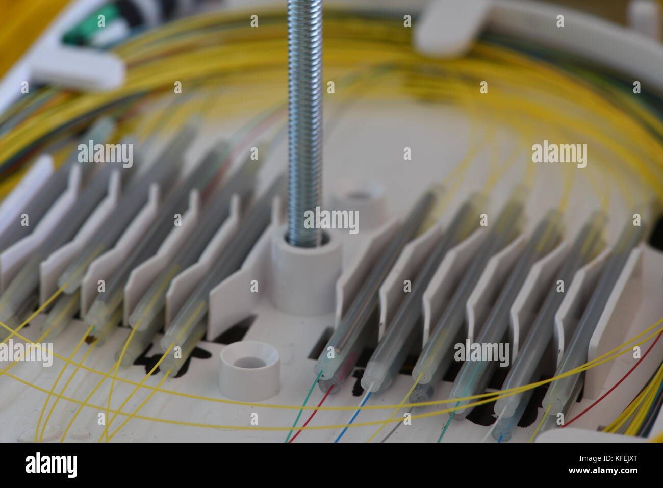 Cable splicing hi-res stock photography and images - Alamy